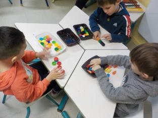 Comparer des quantités en grande section - École Coat Pin de Riec-sur-Belon